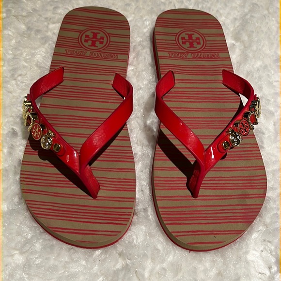 Tory Burch | Shoes | Tory Burch Kiley Flip Flop Poppy Red Gold Reva Logo Charms Size 5 Euc ...